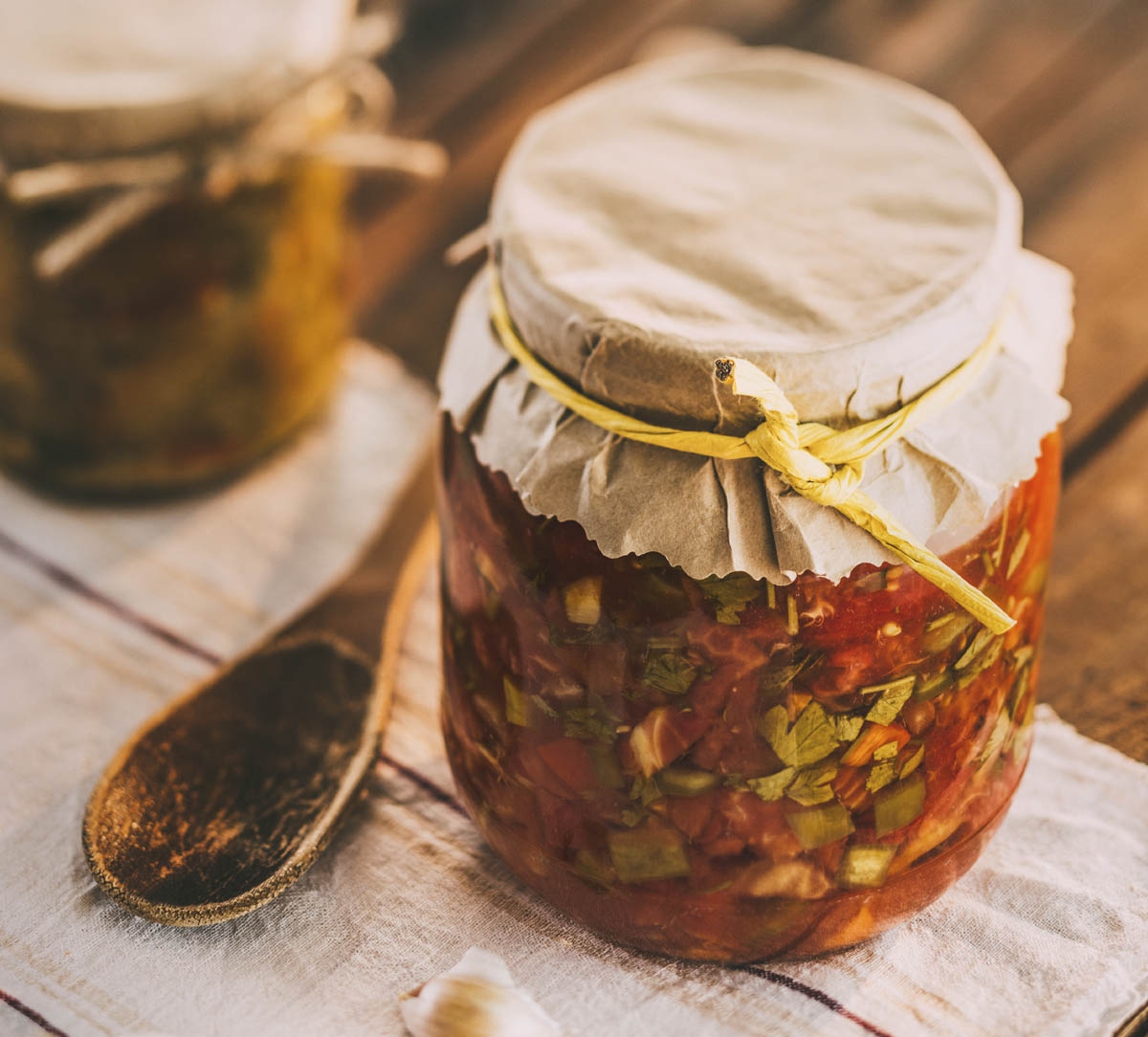 Gefermenteerde groente in romaanse sla